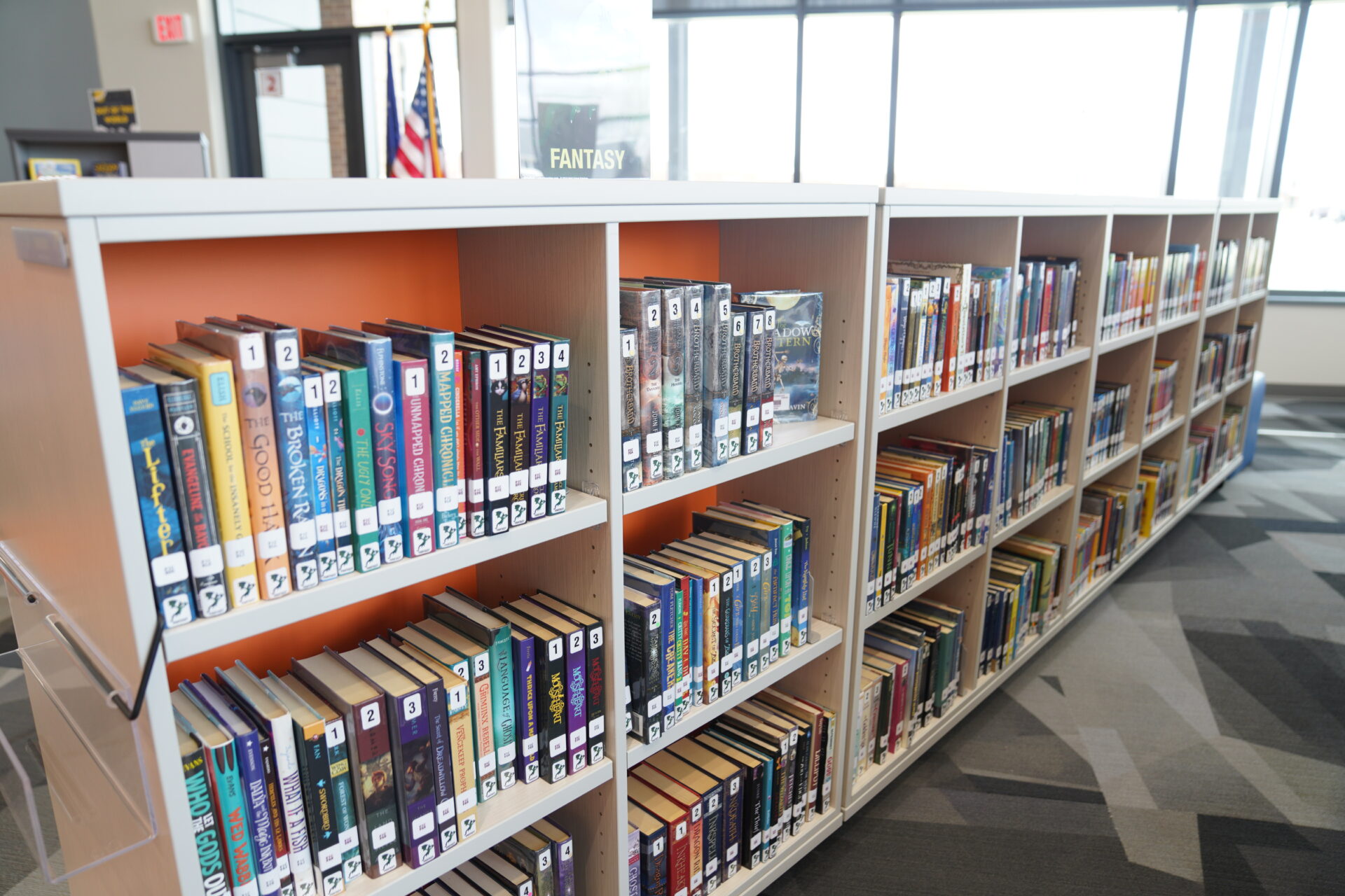 West De Pere Intermediate School - WB Manufacturing LLC